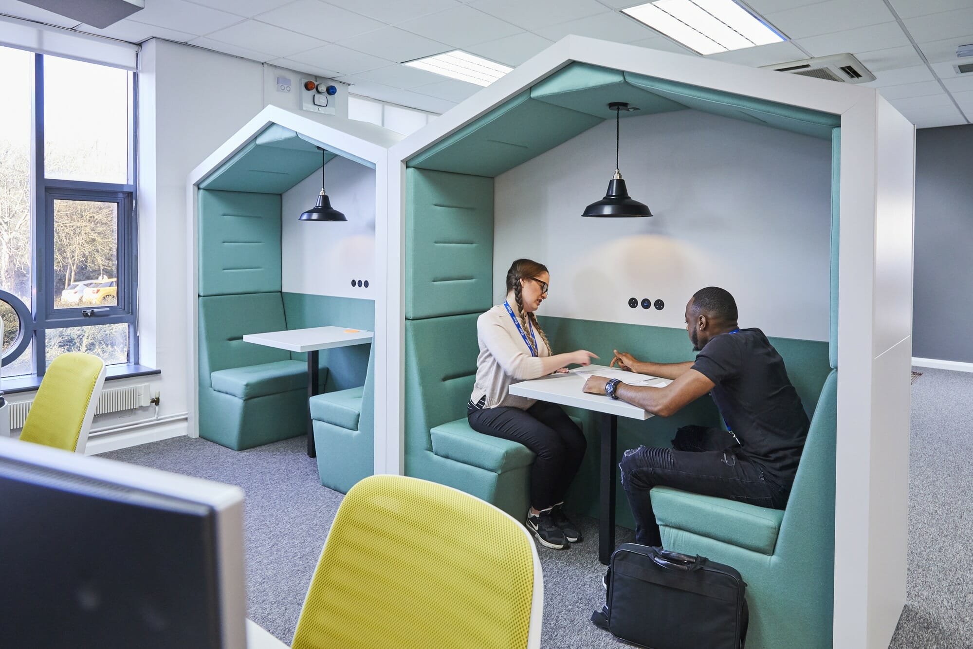 Knowledge Sharing: 3 Ways to Share Knowledge Effectively at Work